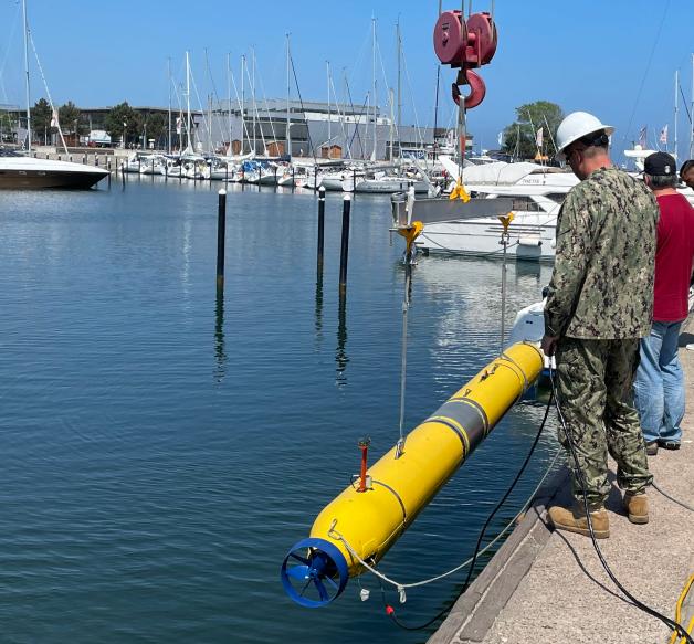Amerikaner testen AUV (Autonomous underwater vehicle) vor Damp