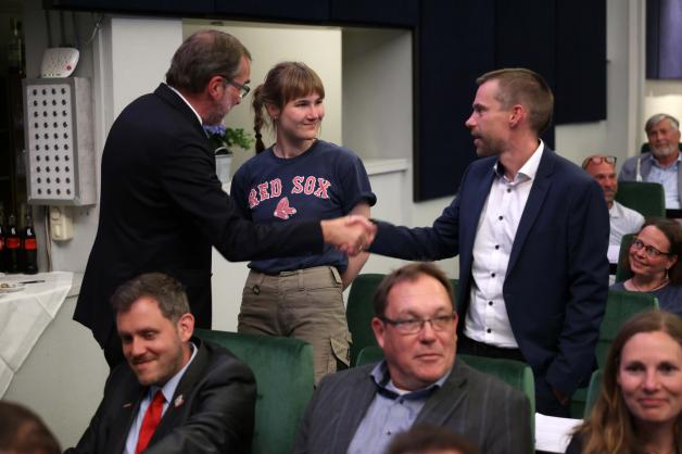 Im Kino: So lief Rendsburgs erste Ratsversammlung mit 8 Parteien