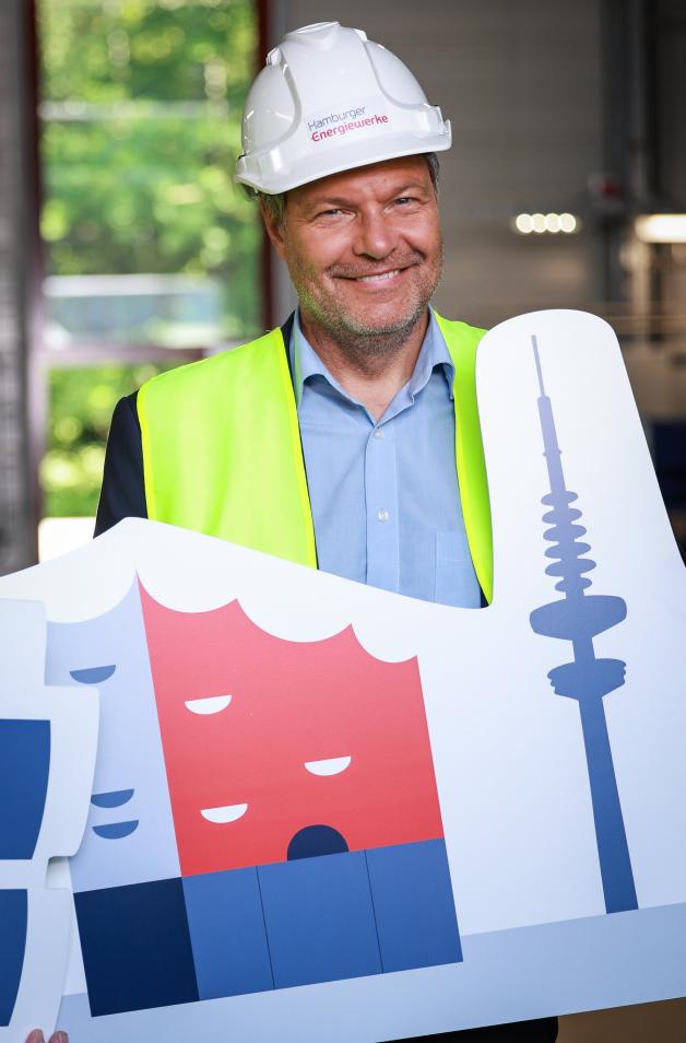 Robert Habeck bei Eröffnung des neuen Kraftwerks in Wedel