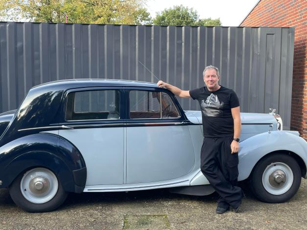 Neuer Oldtimer zieht ins Automuseum „Ikonium“ in Lingen ein