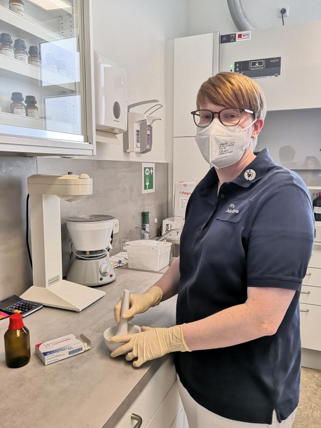 Engpass: Apotheker in Neumünster stellen Antibiotikasaft her