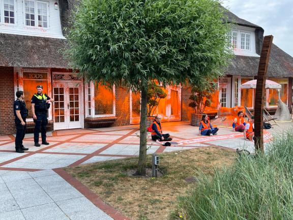 Letzte Generation auf Sylt: Fotos vom Farbanschlag in Kampen