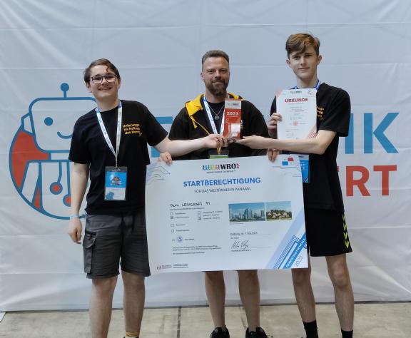 IT-Tüftler von der Klaus-Groth-Schule Tornesch erreichen das Weltfinale ...