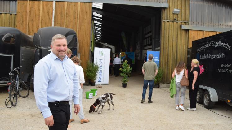 Bei Kreisbauerntag 2023 in Ottenbüttel ging es um Zukunfts-Bauern