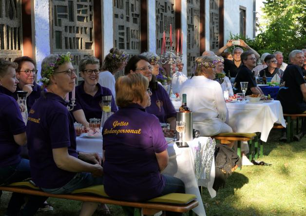 Premiere in Bohmte: Das „Midsummer Night Open Air Dinner“ 2023 | NOZ