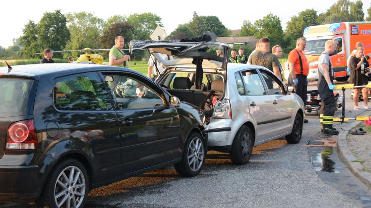 Sieben Verletzte bei Auffahrunfall in Hamburg-Spadenland | SHZ