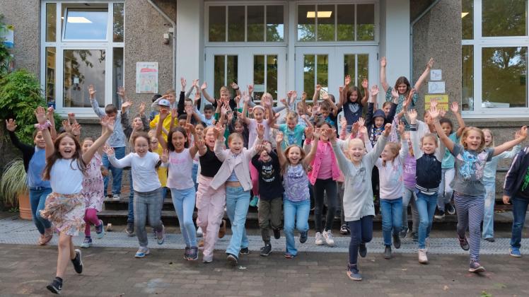 Delmenhorster Grundschüler stürmen in die Sommerferien