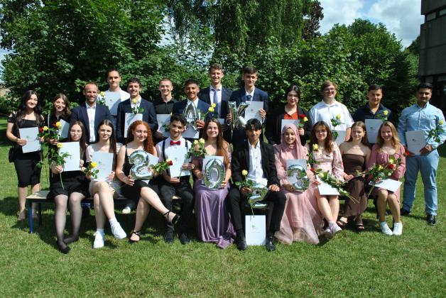Bilder der Abschlussklassen 2023 in Delmenhorst und Ganderkesee