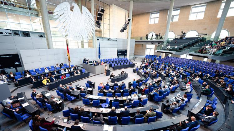 Union fordert neues Heizungsgesetz und greift Ampel an | NOZ Union fordert neues Heizungsgesetz und greift Ampel an | NOZ
