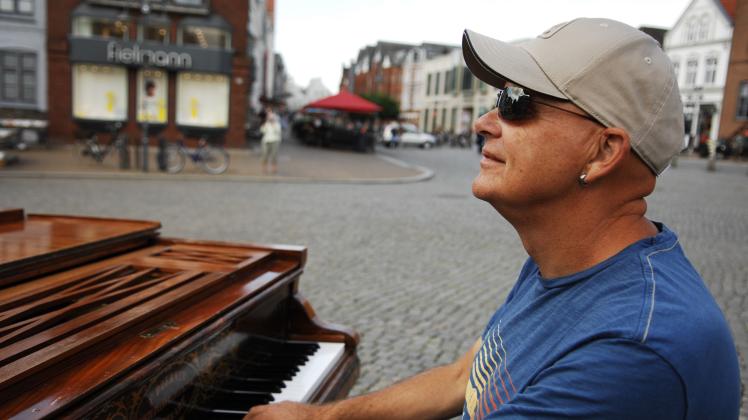 Musik auf dem Husumer Marktplatz gehört im Sommer dazu