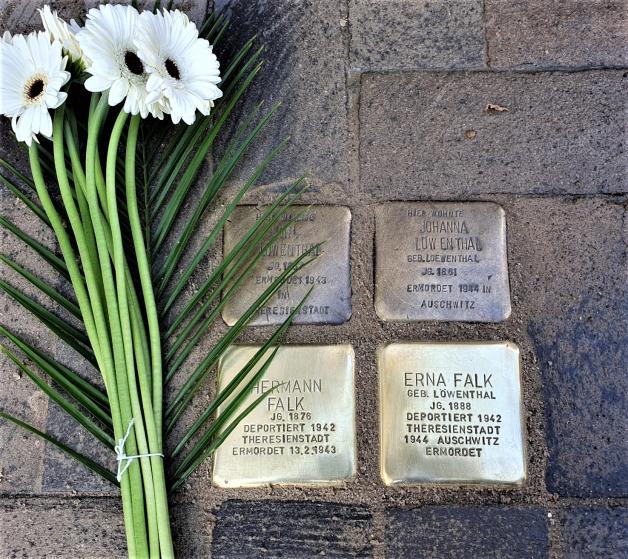 Stolpersteine in Flensburg erinnern an Erna und Hermann Falk