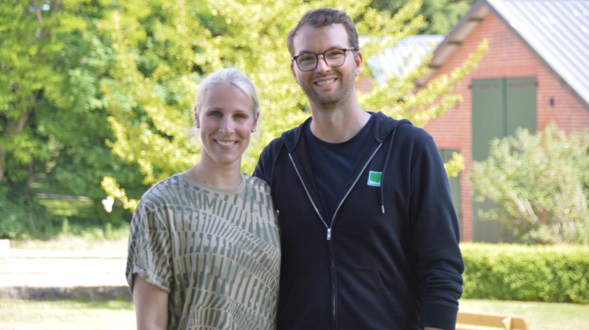 Hoffest: Tiere streicheln auf dem Bio-Hof Sandbek bei Kappeln