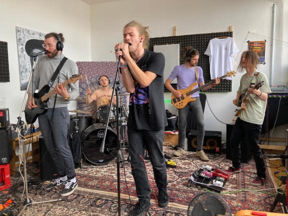 Die Band Grell in Bildern: Das sind die Newcomer aus Neumünster