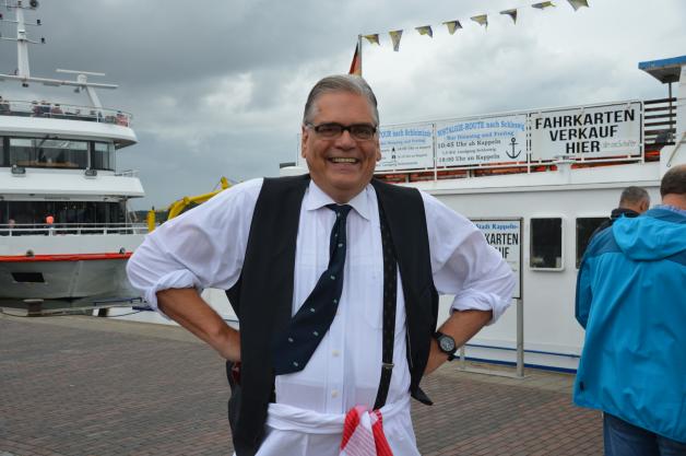 Kappelner Ausflugsschiffe: Vom Krimi-Dinner bis zur Elektro-Party