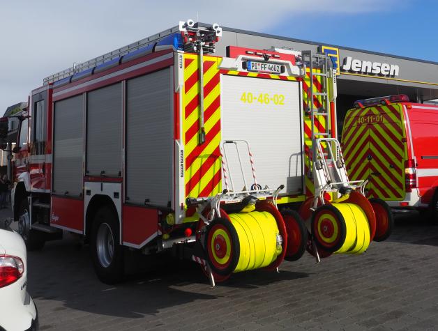 Feuer bei Edeka in Uetersen: Melder löst aus – Wehr eilt herbei