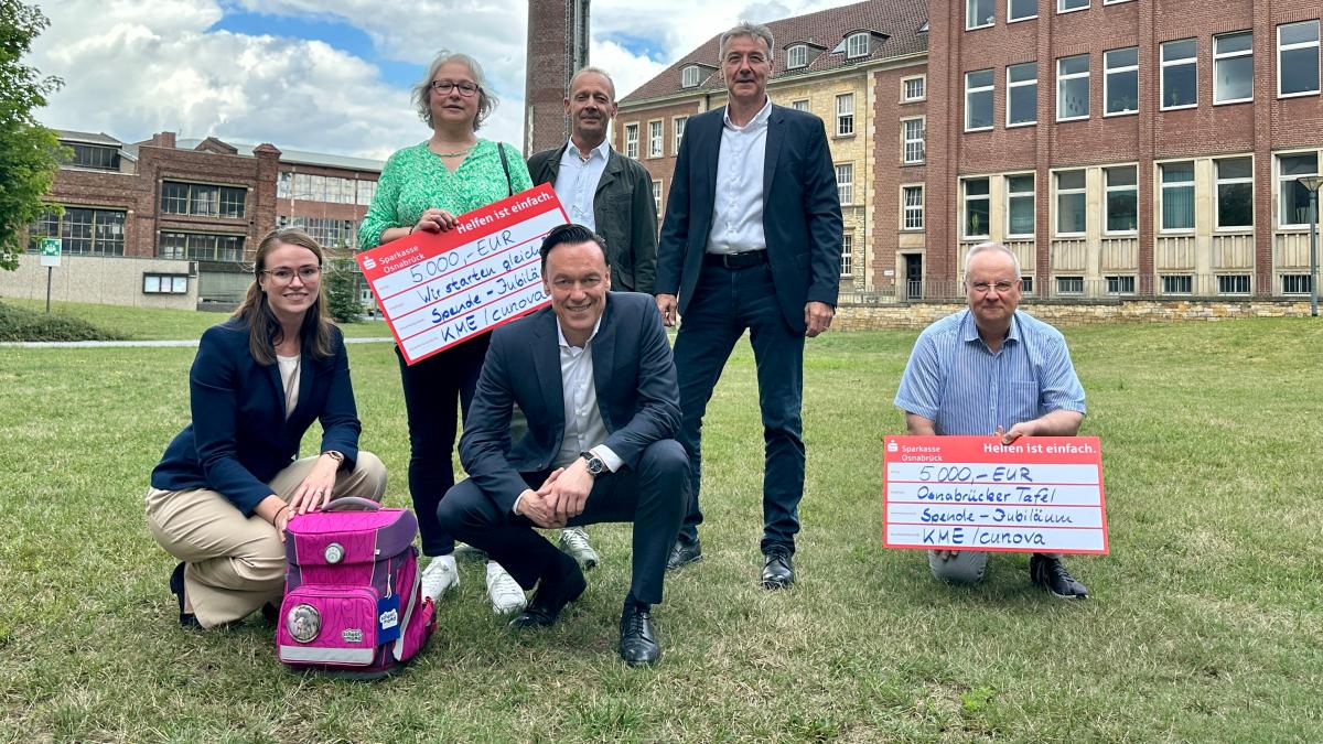 KME in Osnabrück spendet Geld für Schulranzen und Lebensmittel