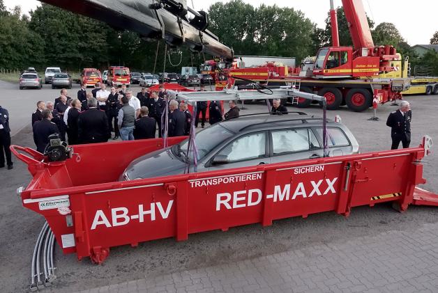 Feuerwehren bei Rendsburg sind für Brände von E-Autos gerüstet