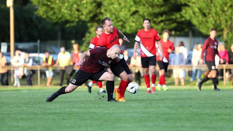 Fußball-Bezirksliga: SV Lieth gewinnt Derby beim FC Elmshorn