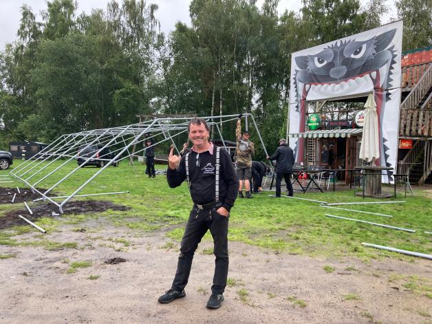 Ausgeschlossen vom WOA: Wacken-Metalheads feiern in Ehndorf