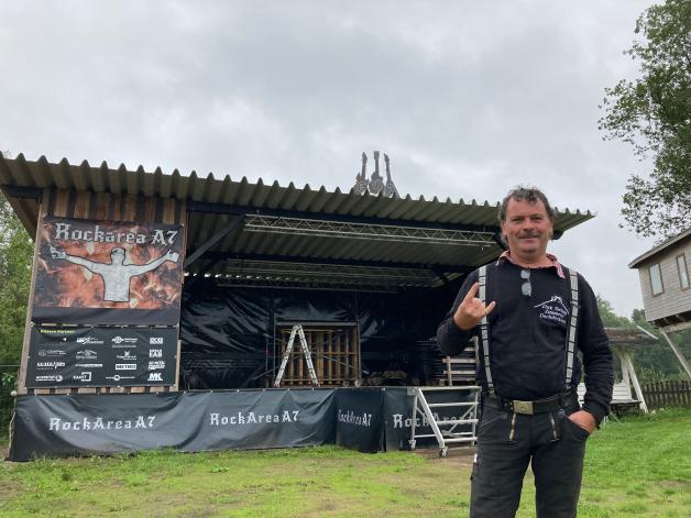 Ausgeschlossen vom WOA: Wacken-Metalheads feiern in Ehndorf