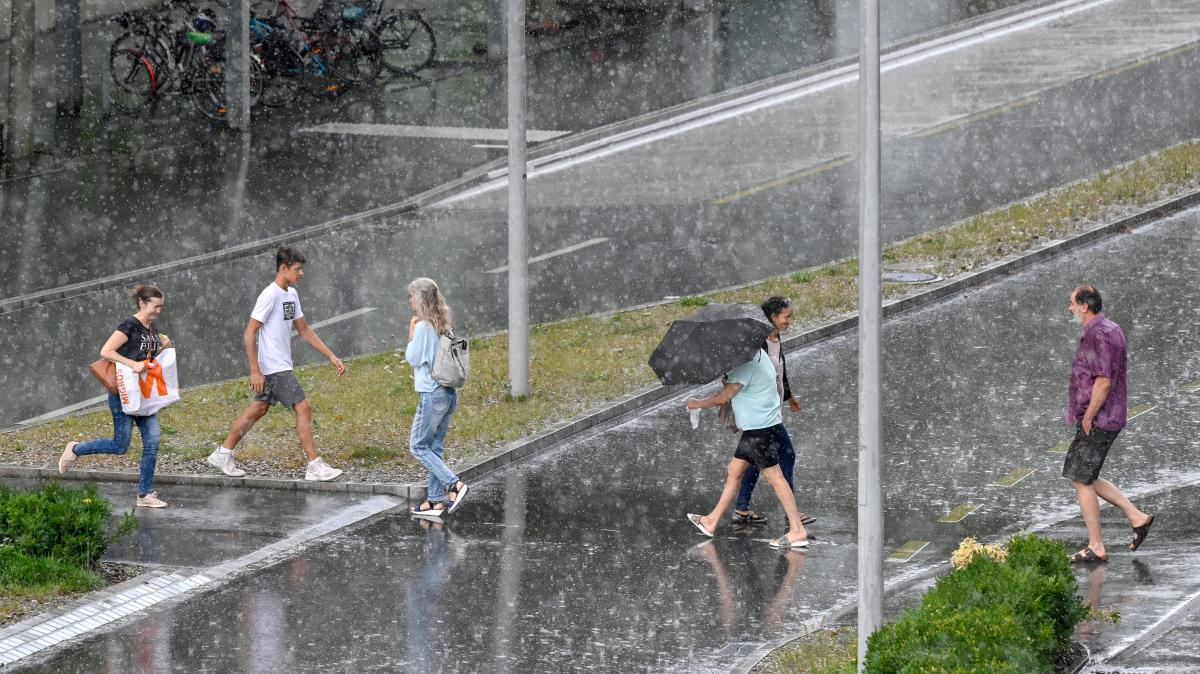 Wenn es Bindfäden regnet: Redewendungen zum Dauerschauer | DKO