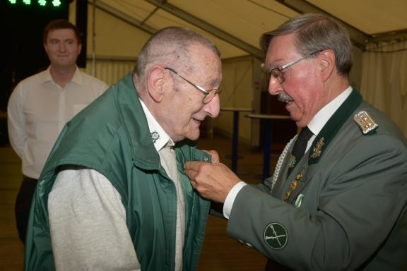 Der Auftakt: Schützen aus Hördinghausen feiern ihr 59. Schützenfest | NOZ
