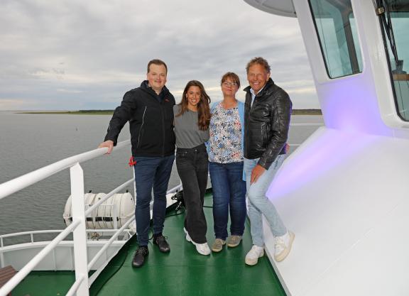 Sylt-Fotos – Vanessa Mai lässt 400 Gäste auf Fähre jubeln