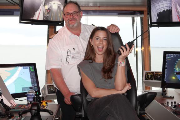 Sylt-Fotos – Vanessa Mai lässt 400 Gäste auf Fähre jubeln