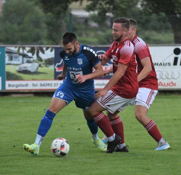Fußball-Verbandsliga: TuS Jevenstedt gewinnt beim TuS Bargstedt