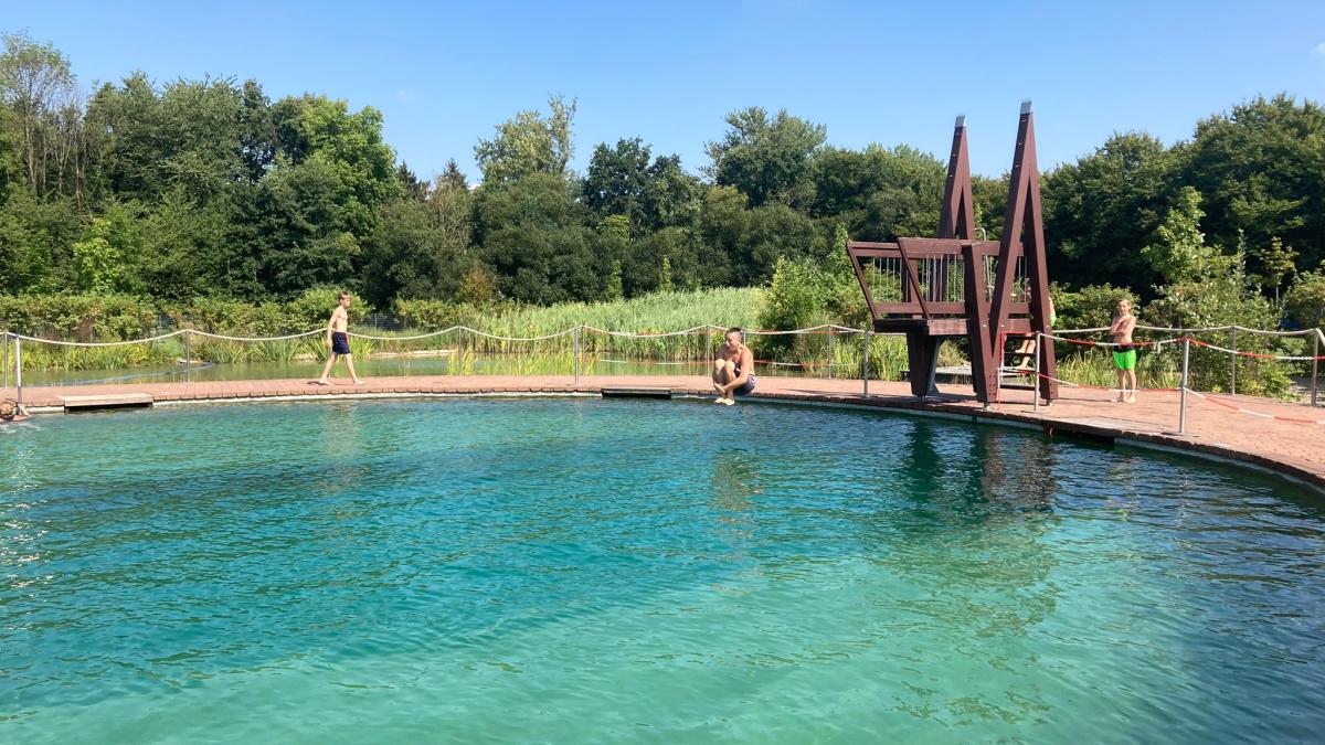 Sonne: Kommen nun wieder mehr Badegäste ins Naturbad Hasbergen?