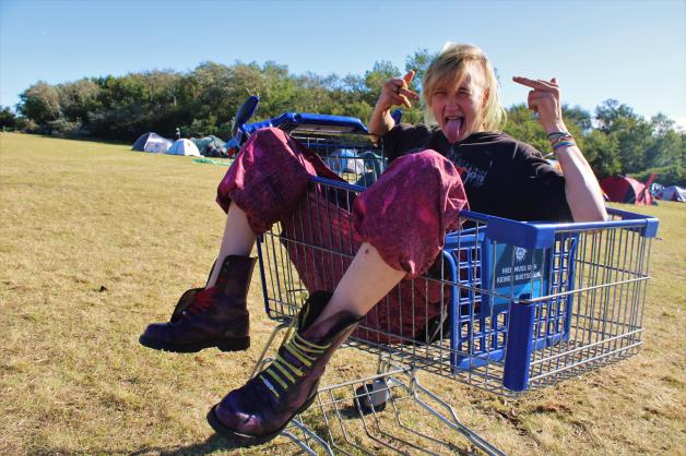 Protestcamp der Punks auf Sylt: So sieht der Alltag in Tinnum aus