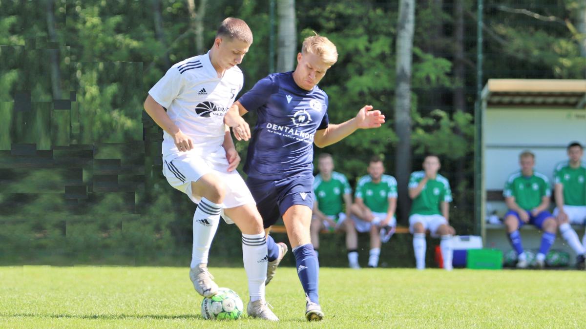 Fußball-Bezirksliga: TuS Holstein besteht den Charakter-Test | SHZ