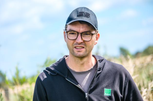 Für das Klima: Wie der Hof Sandbek seine Landwirtschaft umstellt
