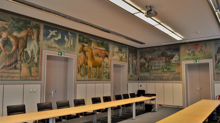 Kay-Nebel-Saal im Schleswiger Kreishaus: Eine Bildergalerie