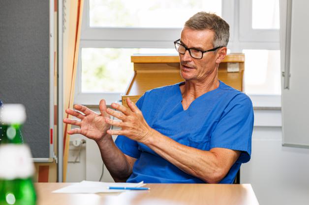 Adipositas und Magenverkleinerung: So verlief OP bei zwei Frauen
