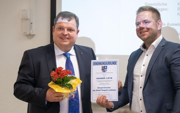 AfD-Landrat Sesselmann und AfD-Bürgermeister Loth vereidigt