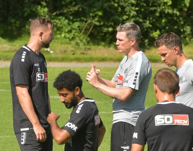 Osnabrück-Stürmer John Verhoek: In Rostock wurde ich abgeschoben