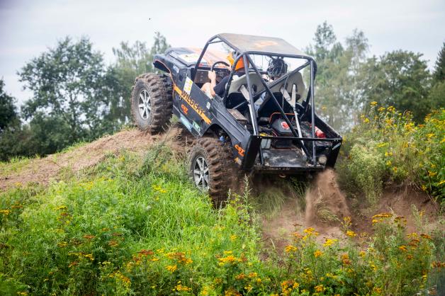 Allrad-Trail: Über Stock und Stein mit Allrad-Freunden Bramsche