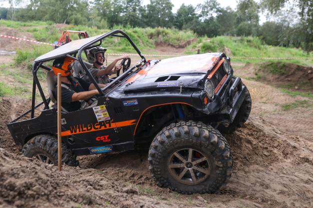 Allrad-Trail: Über Stock und Stein mit Allrad-Freunden Bramsche