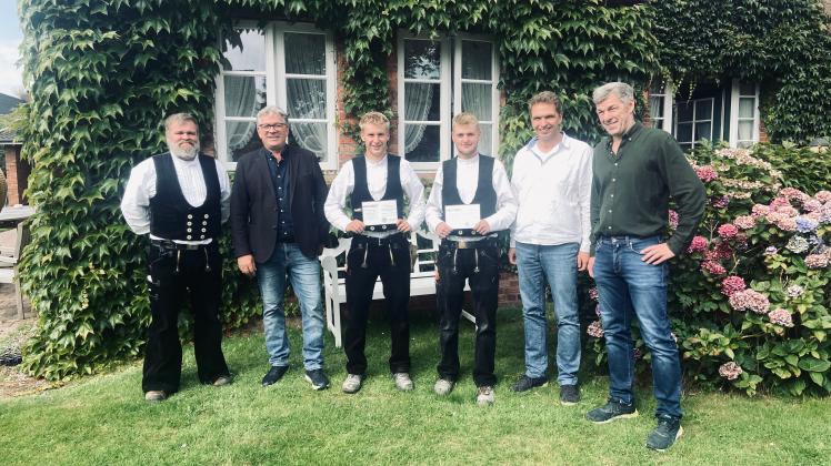 Freisprechung im Midlumer Krog: Neue Handwerker für Föhr