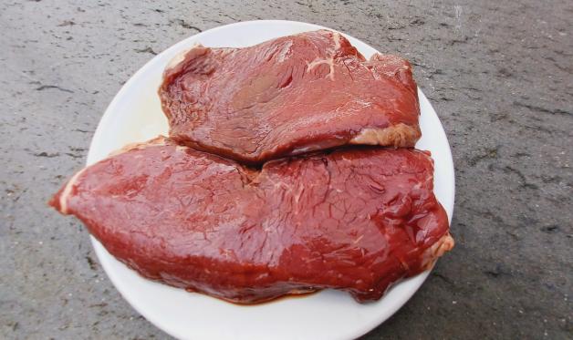 Zwei Jung-Landwirte im Emsland setzen auf Wasserbüffel-Leasing