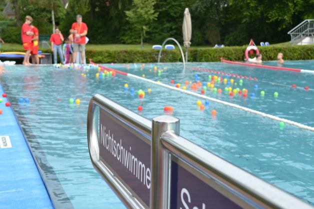 Schwimmkurs-Cup im Freibad Quickborn: Viel Wertschätzung für DLRG