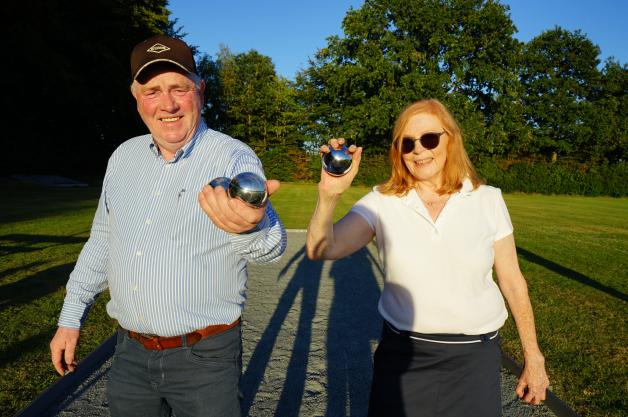 Neue Boulebahn in Rickling ist eröffnet.