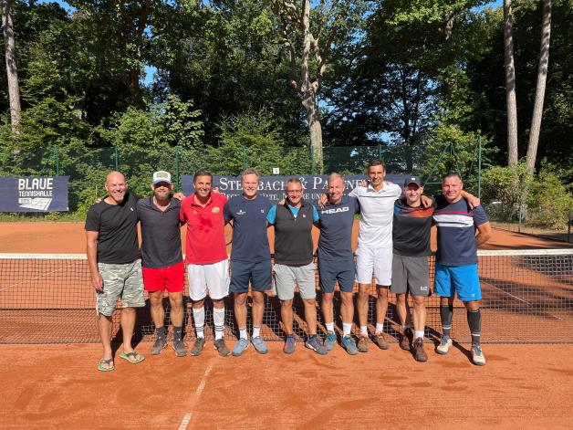 Tennis: THC Neumünster feiert Aufstieg in die Regionalliga
