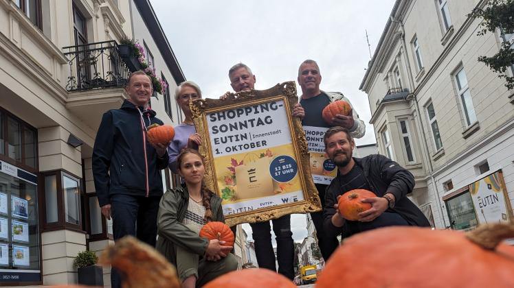 Eutin: Verkaufsoffener Sonntag mit Kürbissuppe und Live-Musik