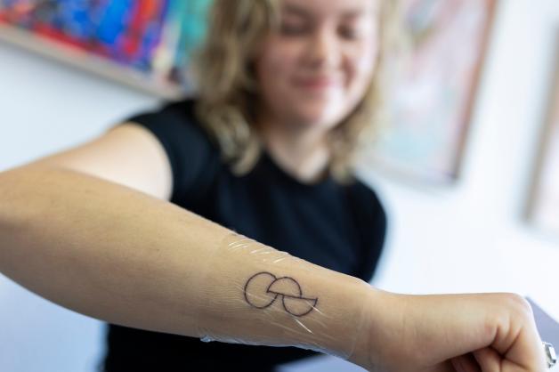 Kostenloses Tattoo bei Jers: Zeichen für Organspende