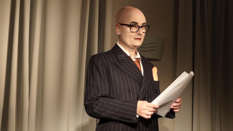 Bridge Markland berichtet im Kulturhaus Wilster über Werdegang