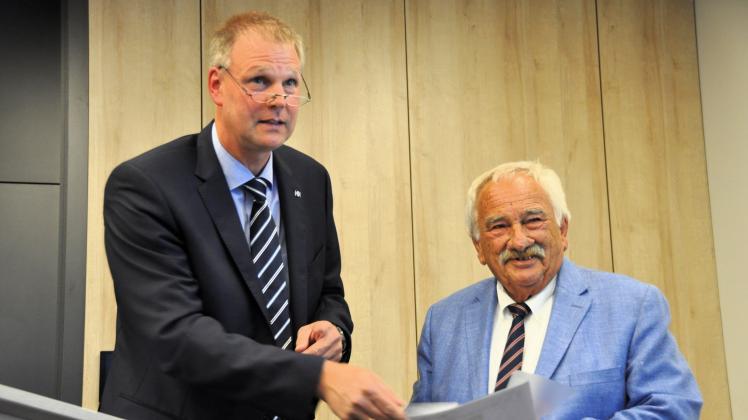 Hüttener Berge: Gero Neidlinger zum Ehrenamtsvorsteher ernannt | SHZ