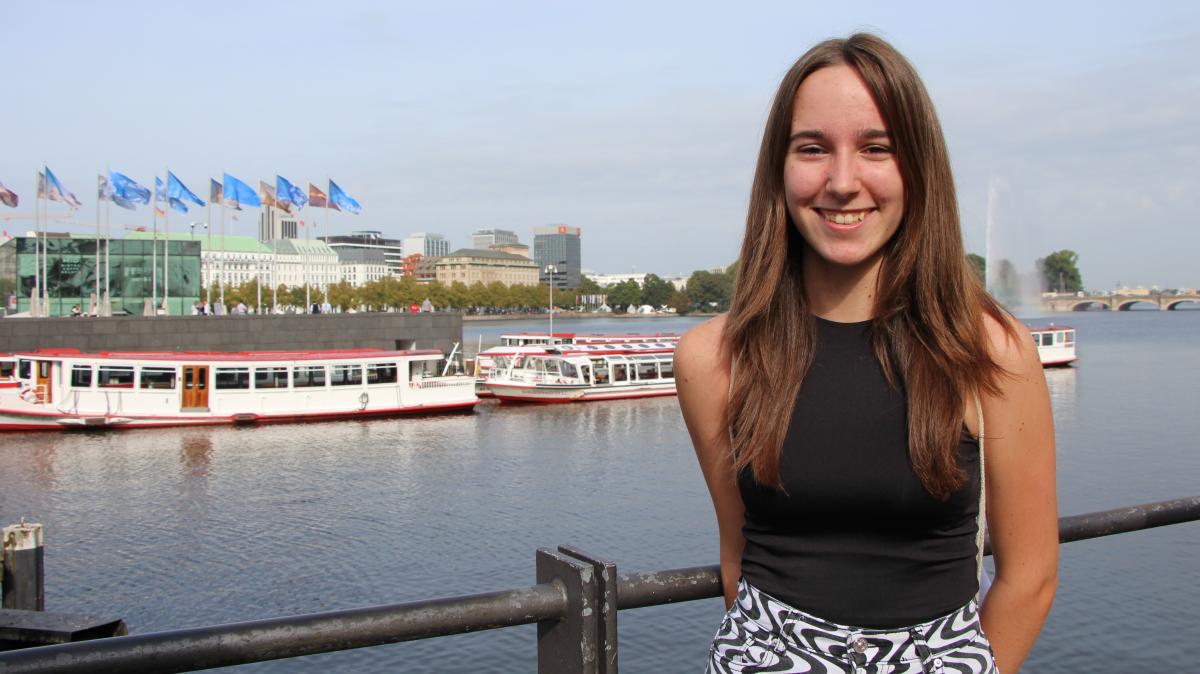 Umfrage: Was ältere und junge Deutsche über die Einheit denken | SHZ