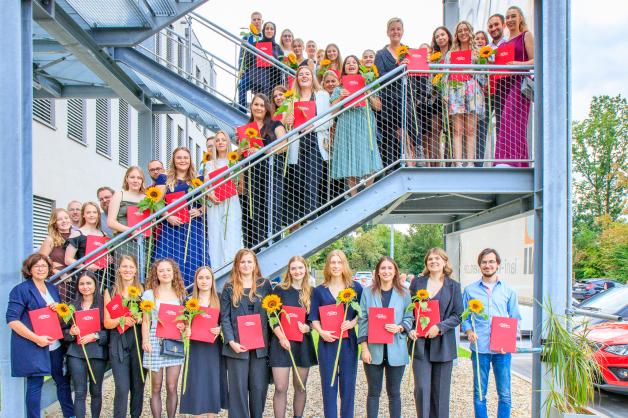 Berufsakademie Melle übergibt 69 Bachelor-Zertifikate 2023